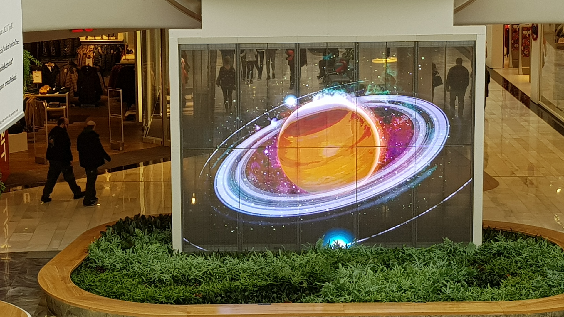 Back to back transparent LED screens in the high end Vienna, Austria ...